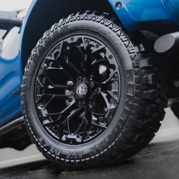 Predator X Scorpion 20" Black Alloy Wheel | NLG